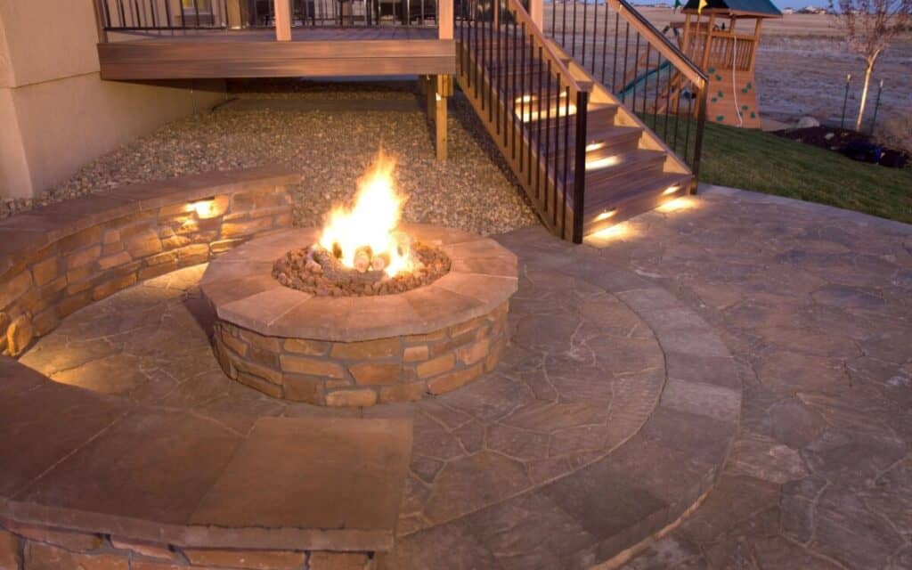 5 Things You Can Put at the Bottom of a Backyard Fire Pit – BackYardWay
